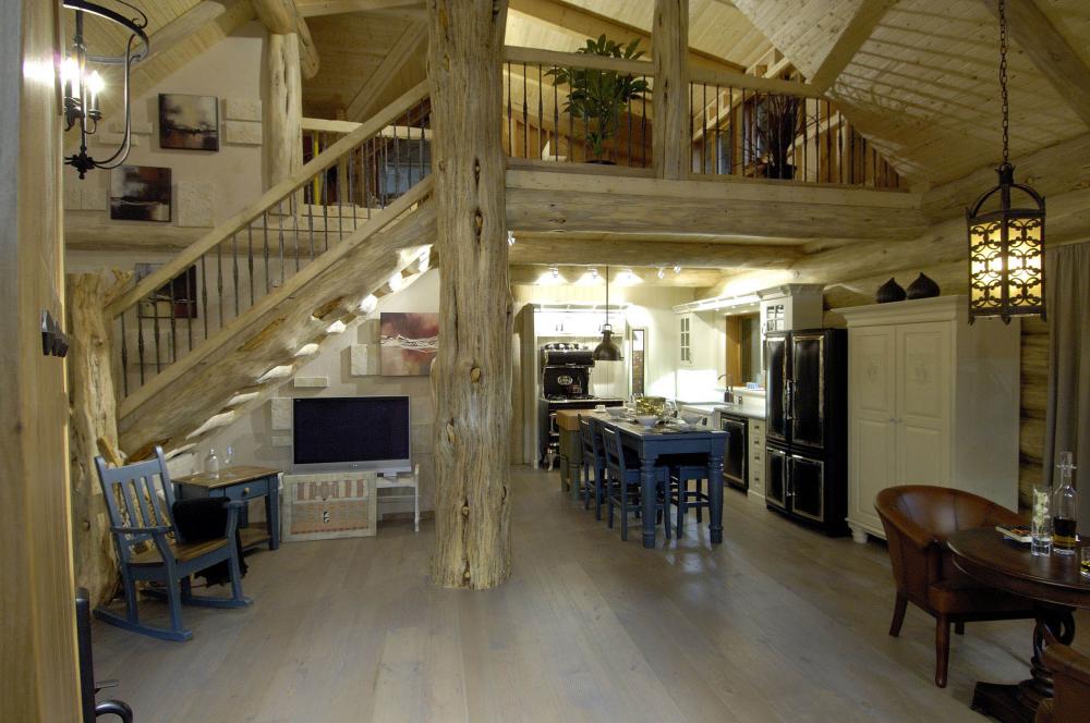 They Built This 1,255 Sq. Ft. High-Quality Log Home In Only 8 Days And ...