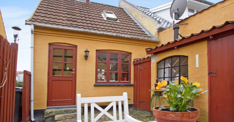 A Sweet Small Townhouse in Denmark Shows How To Make the Most Of Your ...