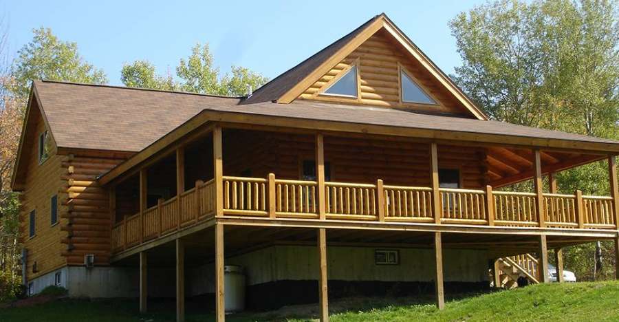 The Sedona Log Home Features a Spacious Loft