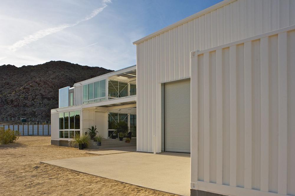 The First Shipping Container Home in The Mojave Desert - Check Out the ...