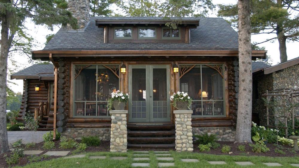 Rustic Lakefront Log Home Retreat, Take A Look Inside!