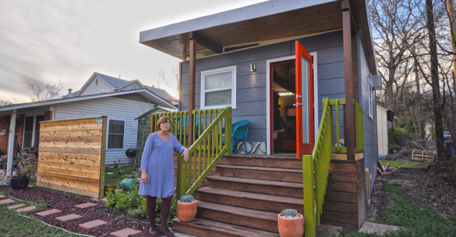 280-square-foot Modern Tiny House on a Foundation