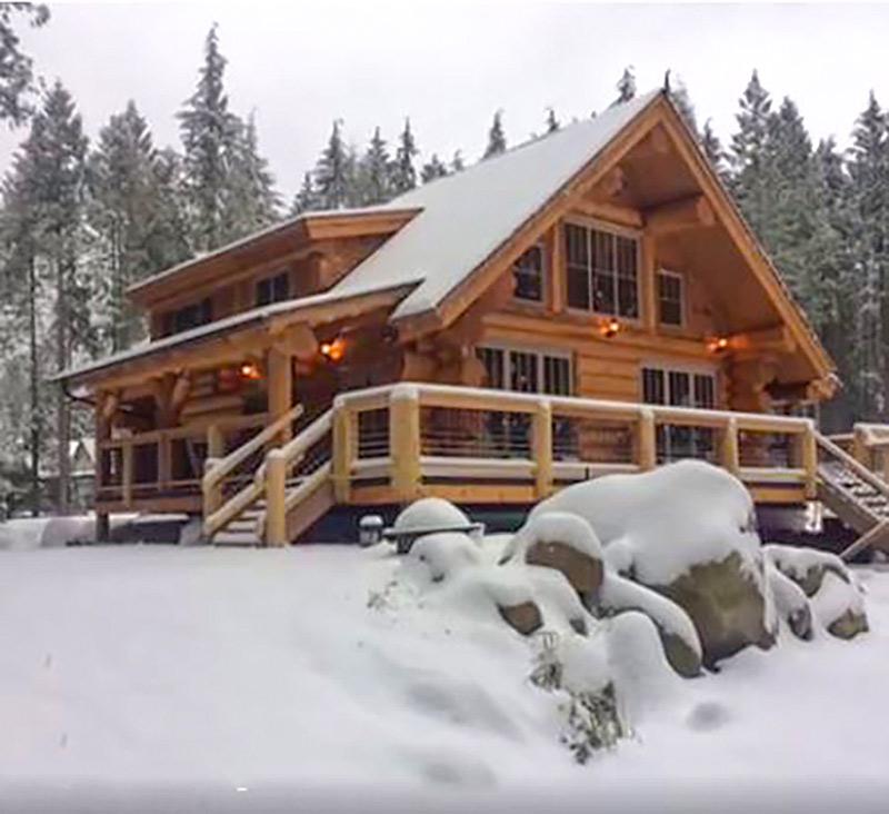 Cascade Handcrafted Log Cabins On a Peaceful Property