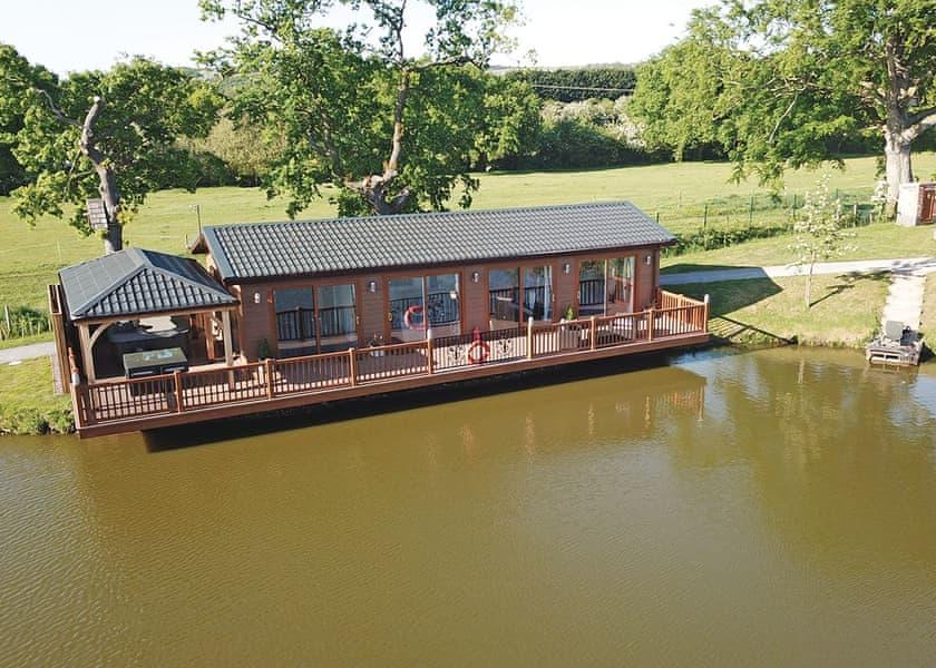 Stylish Contemporary Luxury Lodge With Fishing In Lincolnshire, England