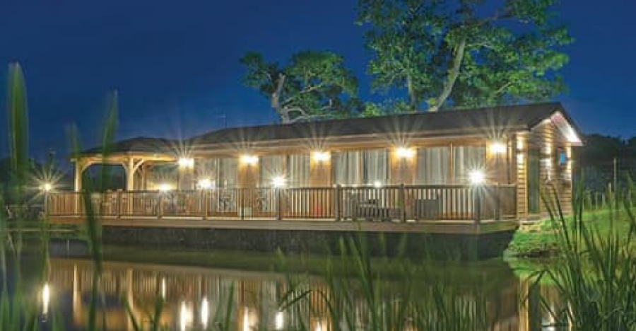 Stylish Contemporary Luxury Lodge With Fishing In Lincolnshire, England