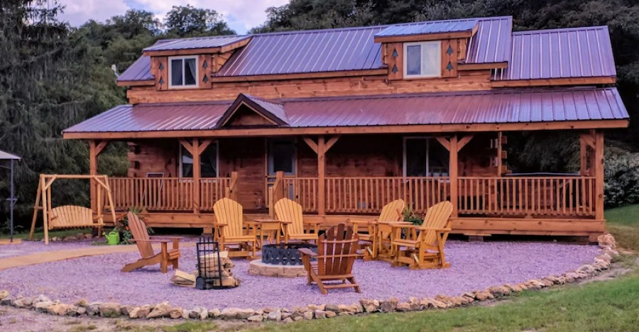 Secluded Log Cabin With Beautiful Views in Hill Point, Wisconsin