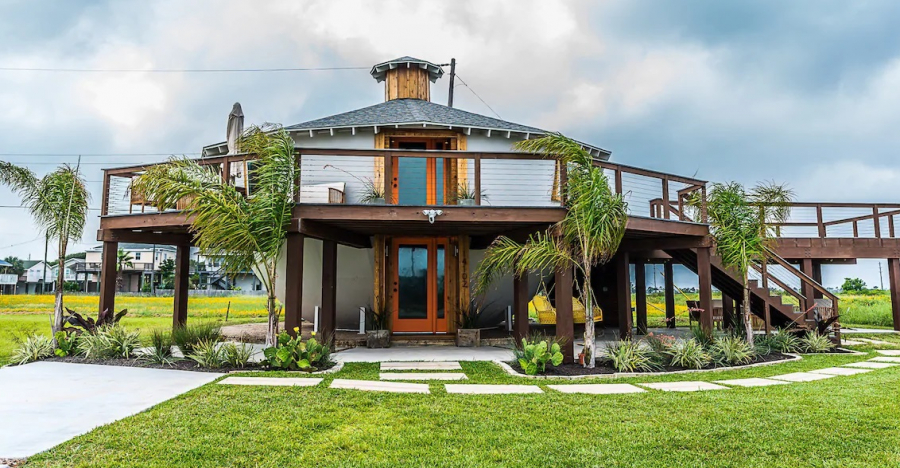 Enjoy This Famous Kettle House in Galveston, Texas