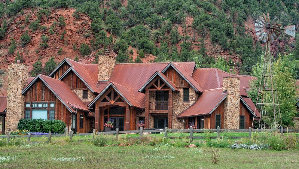 A Vintage Barn Home Made From Reclaimed Wood