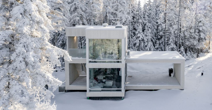 Gorgeous Quebec Tiny House for a Winter Vacation in Canada
