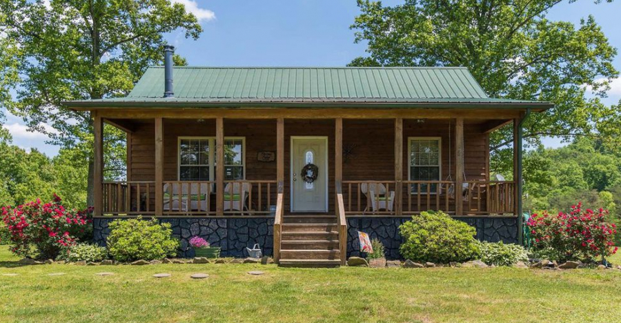 Immerse Yourself in Nature at Heavenly Hideaway Cabin