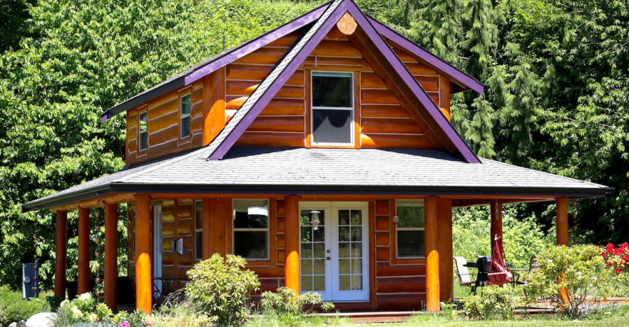 Charming Cabin Surrounded By Nature