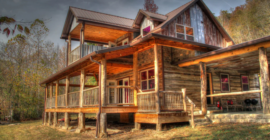 Enjoy a Riverside Retreat in This Craftsman-style Cabin
