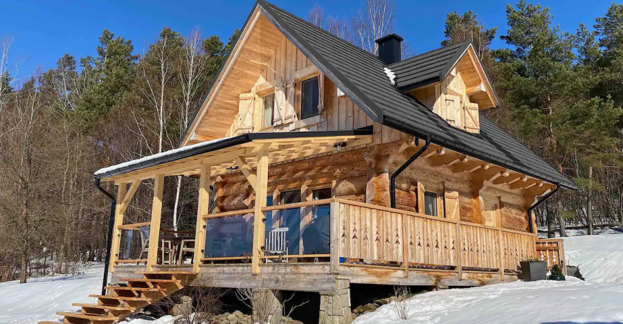 See This Amazing Log Cabin Situated on a Hill With a Beautiful View