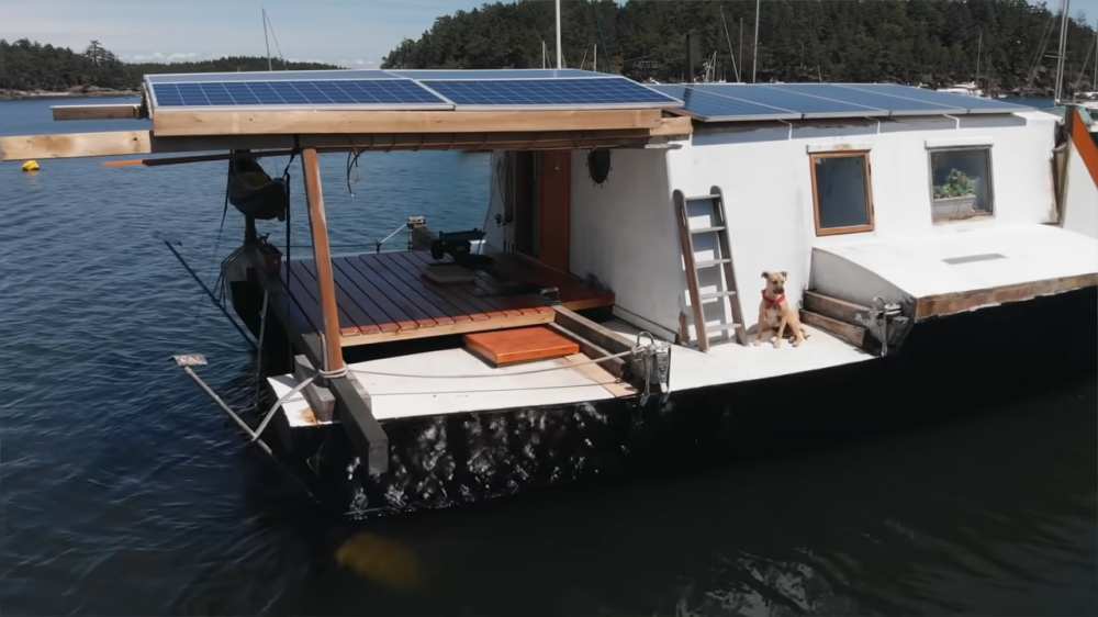Man Living on a Homemade Solar-Powered Sailboat - 100 Percent Fossil-Free