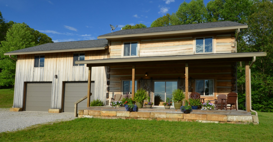 Wonderful Homestead Cabin on 65 Acres And Private Lake
