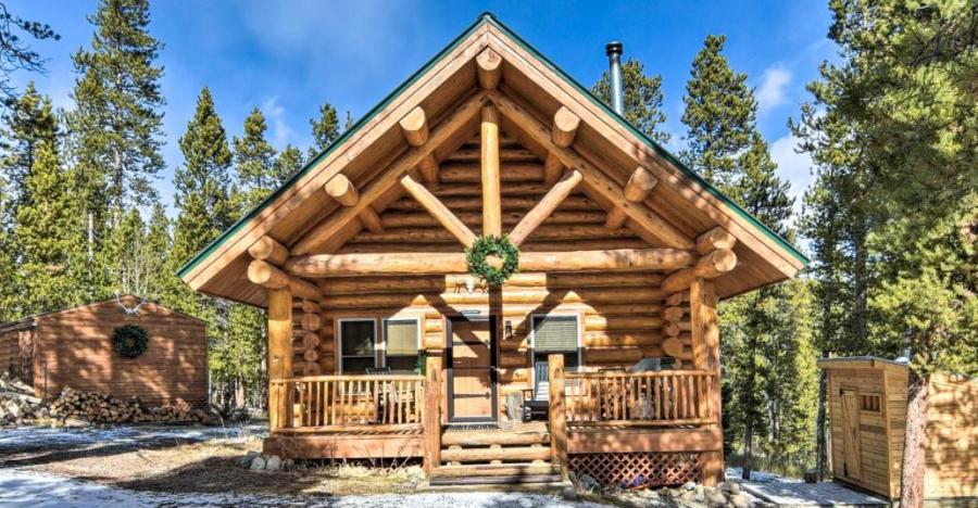 This Little Holiday Home is Fitted With 3 Bedrooms With Loft