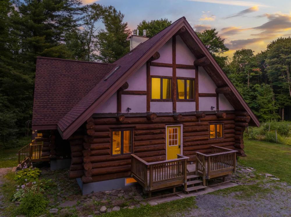 New Log Cabin with Private Indoor Pool-Firepit-Game Room