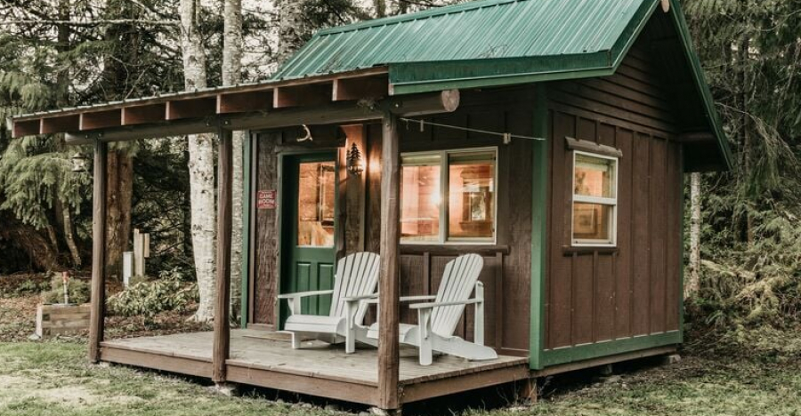 This Charming Little Cabin Will Be the Ideal Home Away From Home!